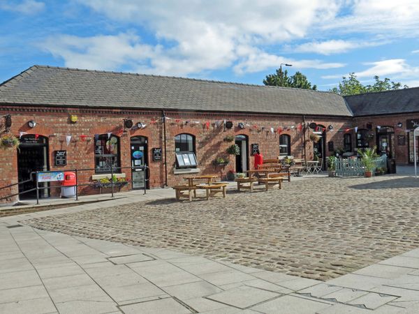 Shots from Burscough and Rufford, Lancs,England: Had a ramble around ...