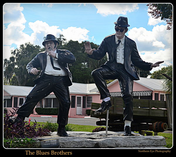 The Blues Brothers: In Dunnellon FL, outside the Two Rivers Inn, there ...