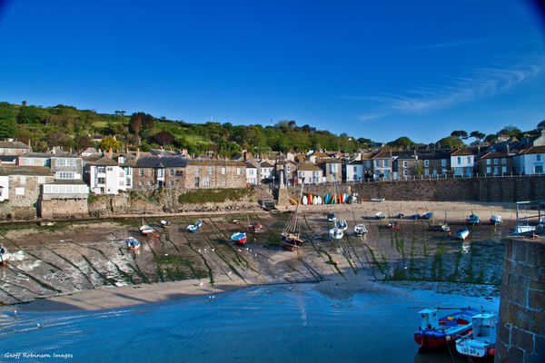 Mousehole, Cornwalls Beautifull Fishing Village: The beautiful Fishing ...