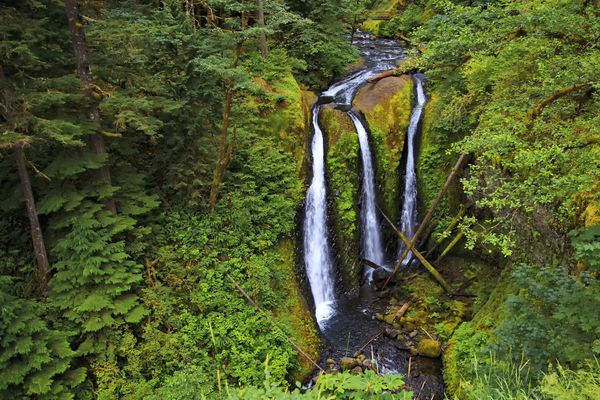 Triple Falls Oregon: When Multnomah Falls is overcrowded with tourists ...