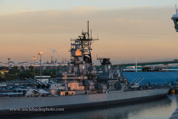 USS Iowa - BB-61: Designed in 1938, launched in August 1942 ...