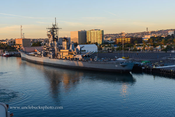 USS Iowa - BB-61: Designed in 1938, launched in August 1942 ...