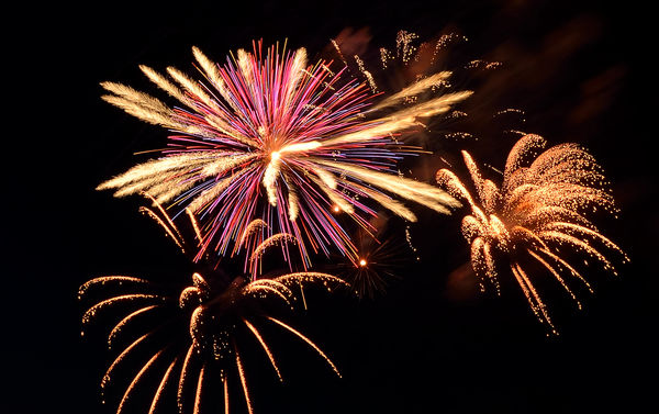 Fireworks from Dayton Ohio: A few from this evening fireworks display ...