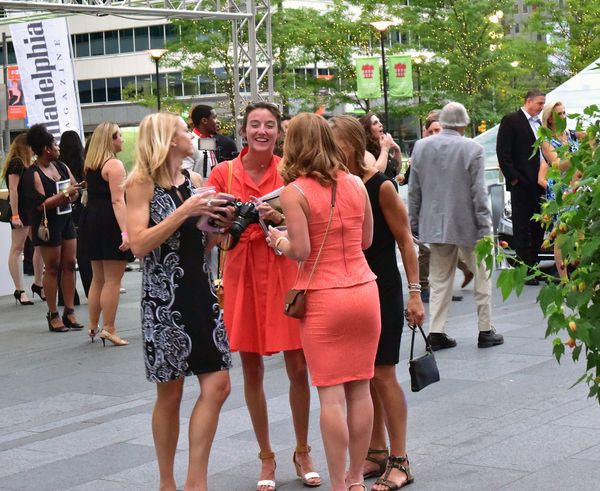 Gals Chat - downtown Philly: Taken a few weeks ago at Philadelphia City ...