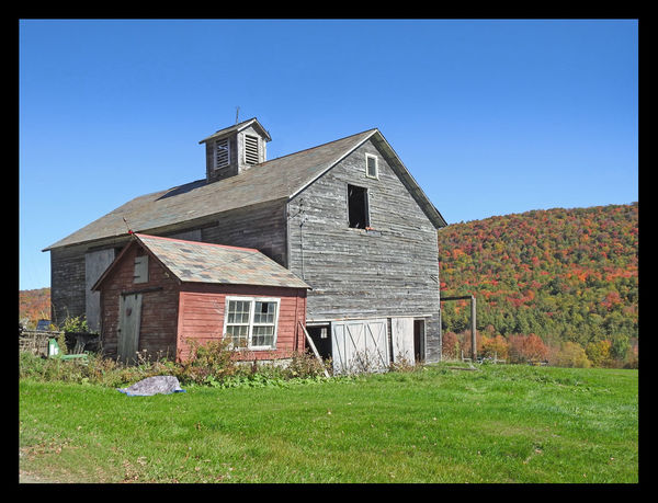 Another Autumn For An Old Barn: After living in New England for over ...