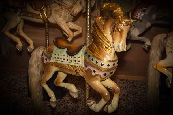 Carousel Museum: Went to the New England Carousel Museum in Bristol, CT ...