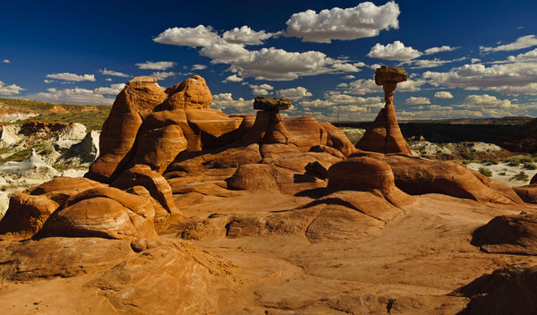 Toadstool Formations: Awesome toadstool rock formations near Kanab Utah...