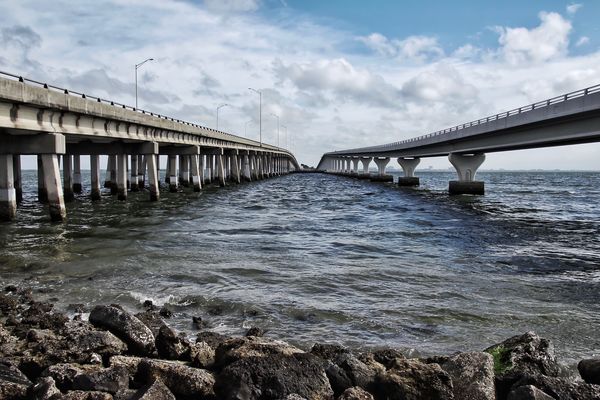Courtney Campbell Causeway Bridge, Pelicans and Osprey, Clearwater ...