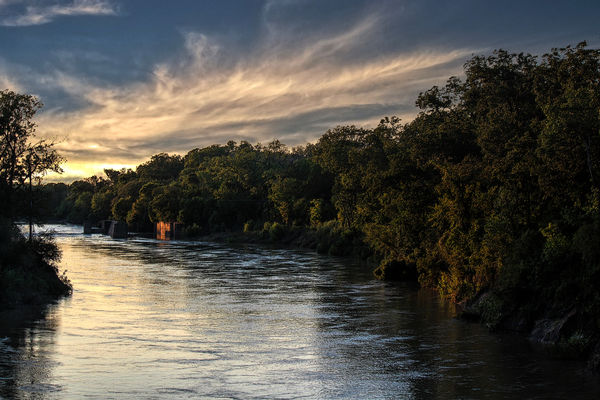 Trinity River Sunset: This section of the Trinity River runs through ...