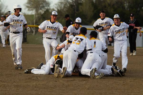 High School Baseball w/Monkey Pile: Tonight's Game: Canon 1Dmk4, Canon ...