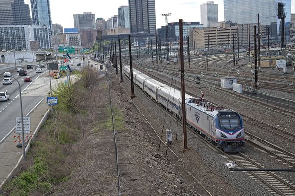 Philly Trains: Hello Here are a couple of shots captured this weekend ...