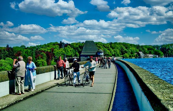top of the Mohne dam in Germany: amazing that the bouncing bomb could ...