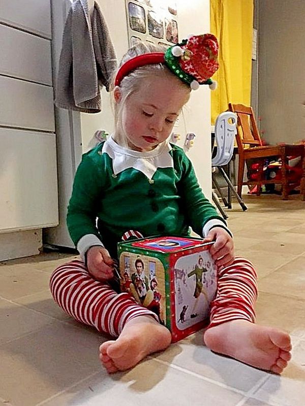 Pop! Goes the weasel: Elf On The Floor.... Pop! Goes the weasel.