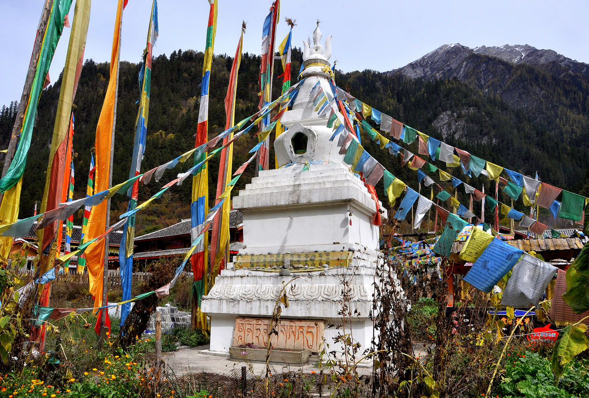 South & East Asia 15 - China/Sichuan 14: Jiuzhaigou 5: Zechawa Village ...