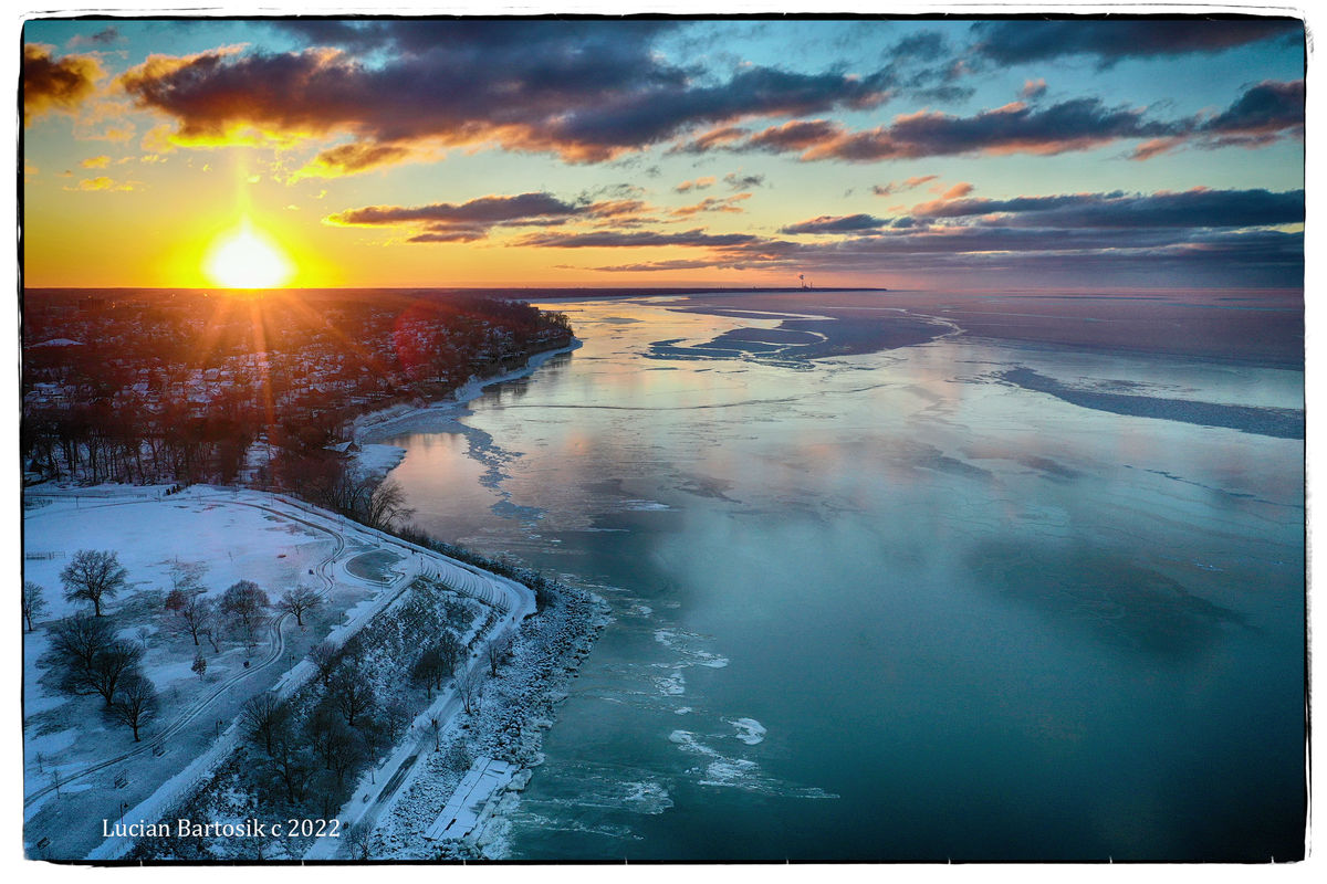 The Lake is freezing: It's been cold here for many days now, after a ...