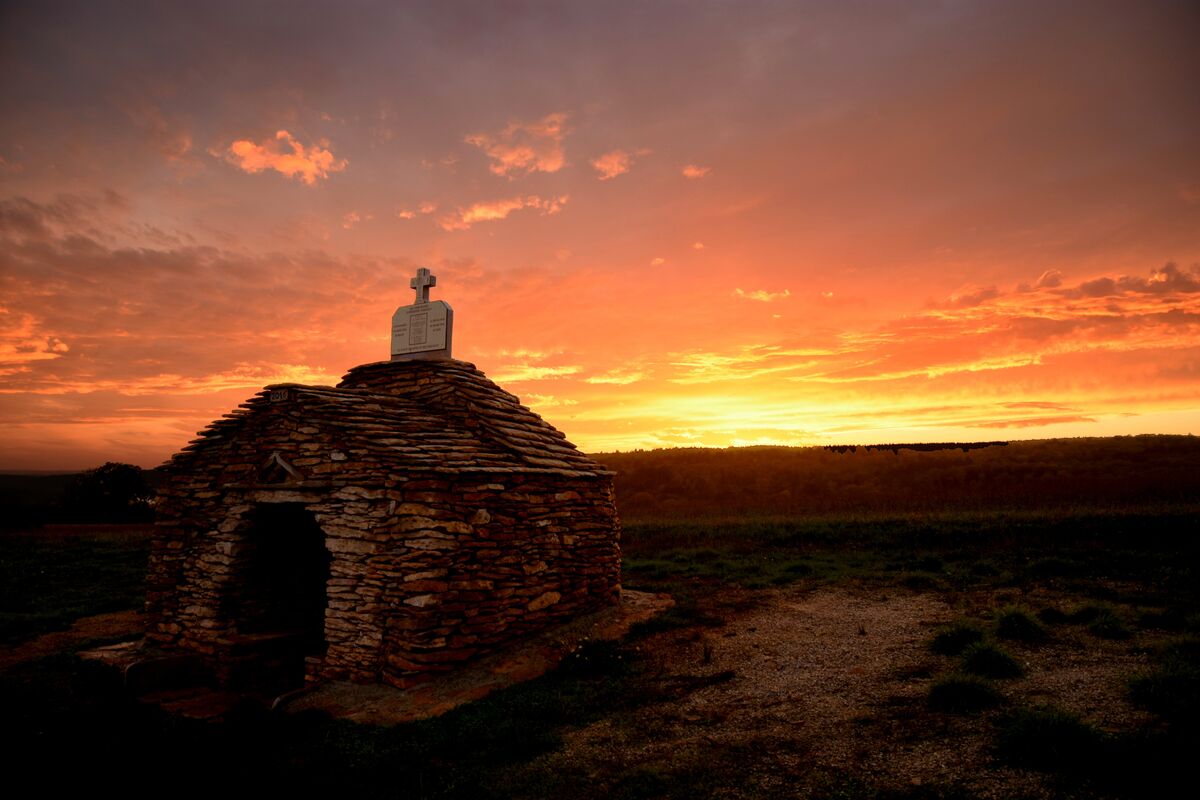 I had to cheat a bit ...to make visible this unique shelter: CADOLE ...