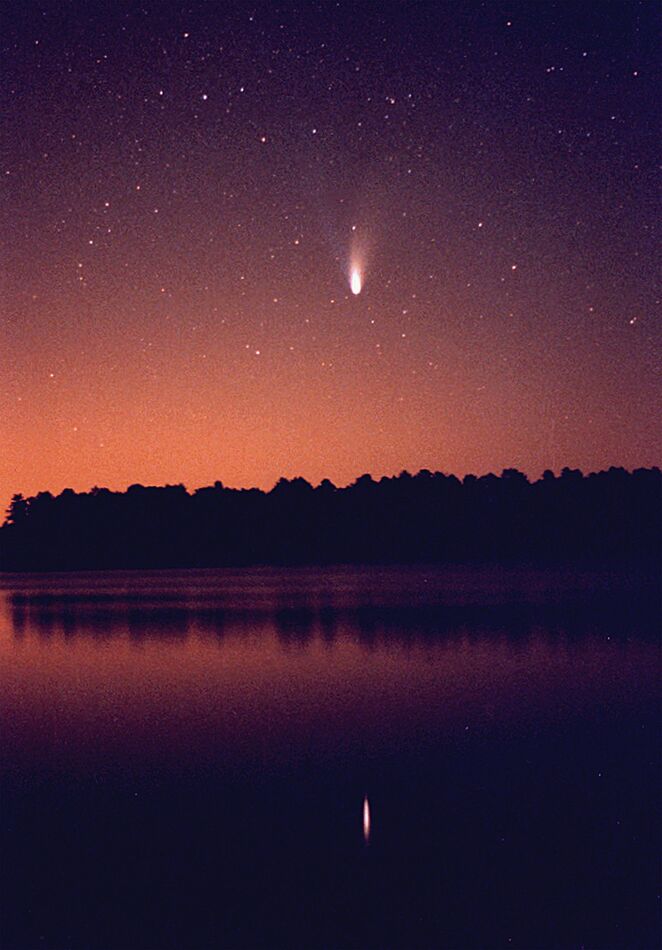 Comet Hale-Bopp March 11, 1997: Comet Hale-Bopp March 11, 1997 seen ...
