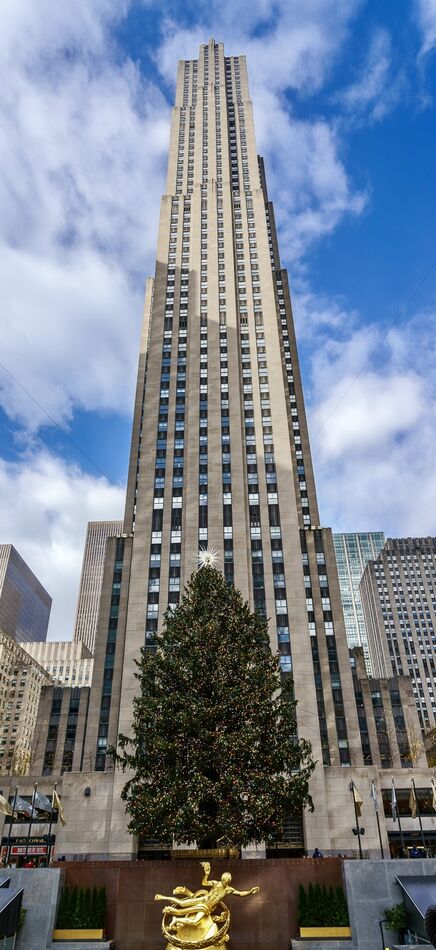 Tourists are here for the Christmas season: I decided to play tourist ...