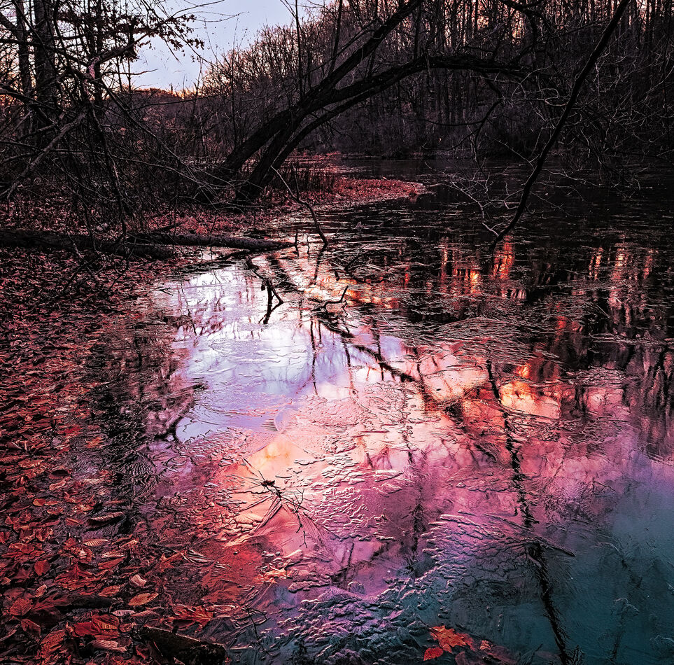 Sun setting: on a freezing lake...