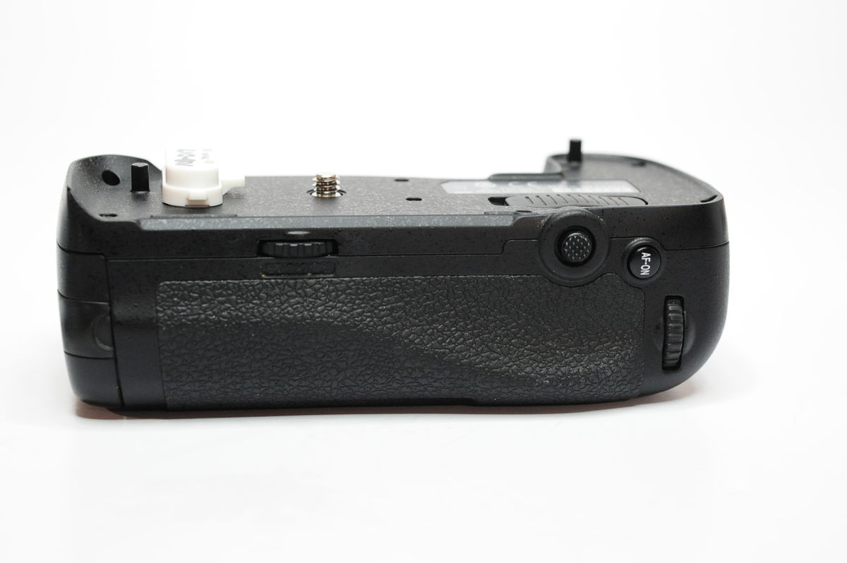 Nikon MB-D17 Multi Power Battery Pack for D500 USA SOLD SOLD SOLD ...