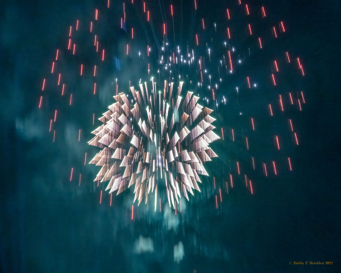 Most Unusual Fireworks shots: These have to be the most unusual fire ...