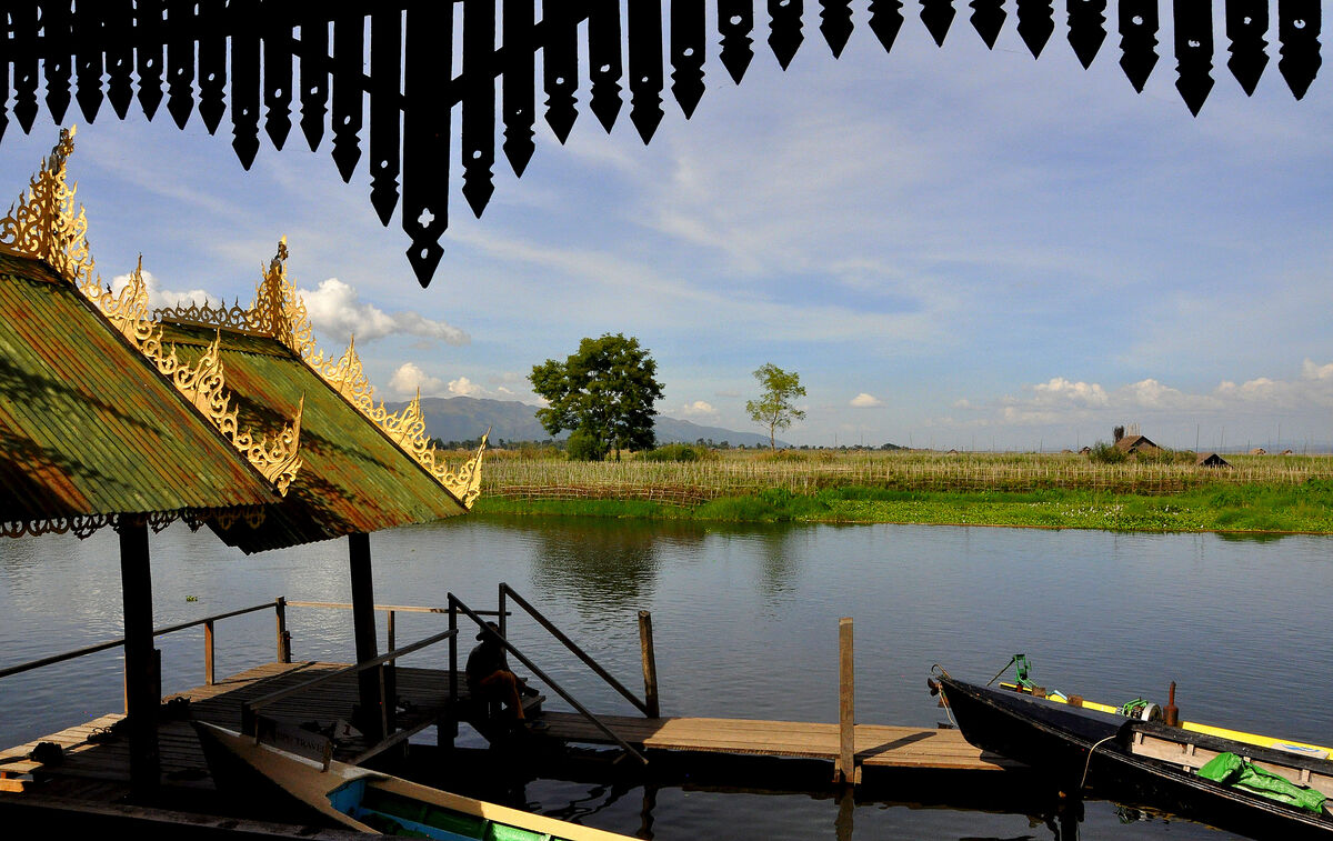 S & E Asia 129 - Myanmar 69: Inle Lake 16 - Nga Phe Chaung Monastery ...