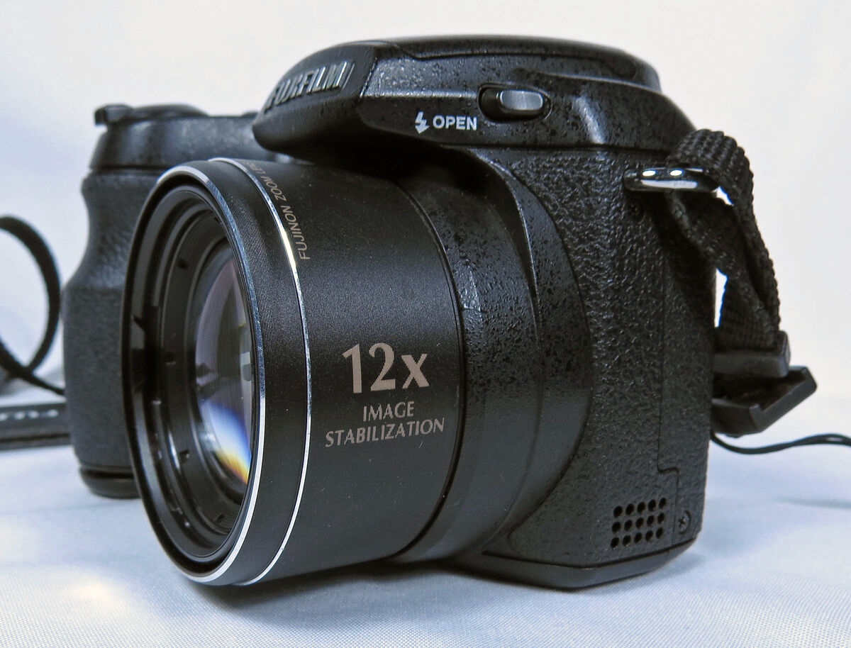 Fujifilm Finepix S1500 Sold: Nice camera in very clean condition...no ...