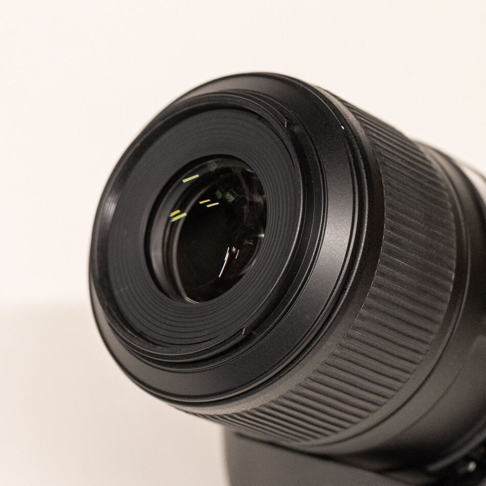 Nikon 85mm DX Macro SOLD: Starting to sell off some Nikon prime lenses ...
