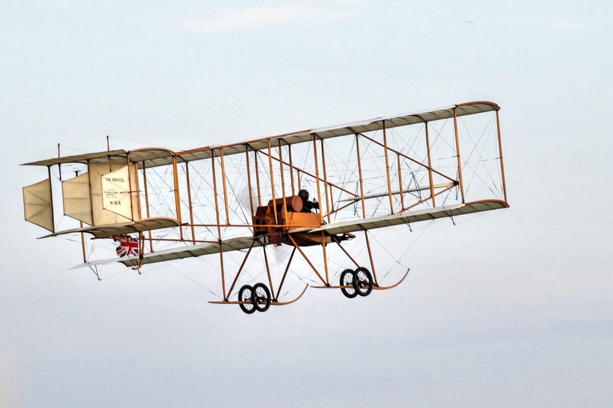 Ancient Aircraft: Spent last week in the UK at two very different ...