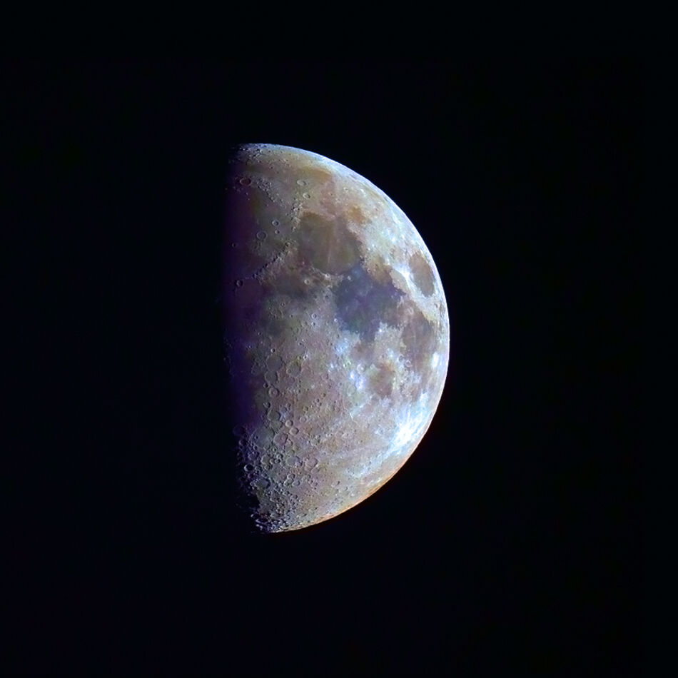 Tonght's moon: Colour moon.