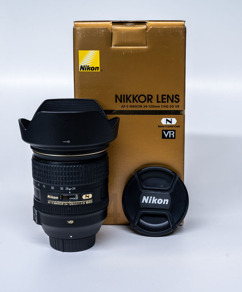 SOLD Two Nikon Mid-Range Zoom Lenses BOTH SOLD: Since I just acquired a ...