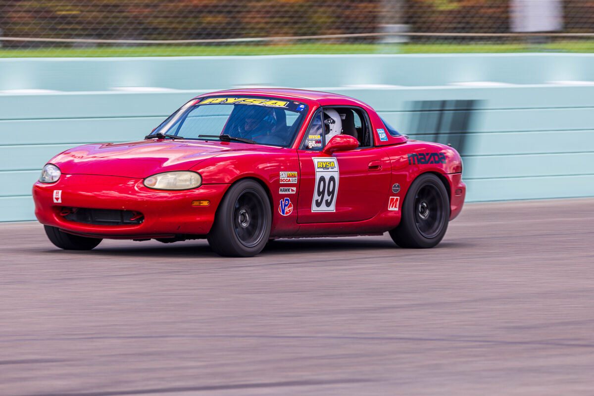 FARA Race at Homestead Miami Speedway: Shot the FARA Summer Challenge ...