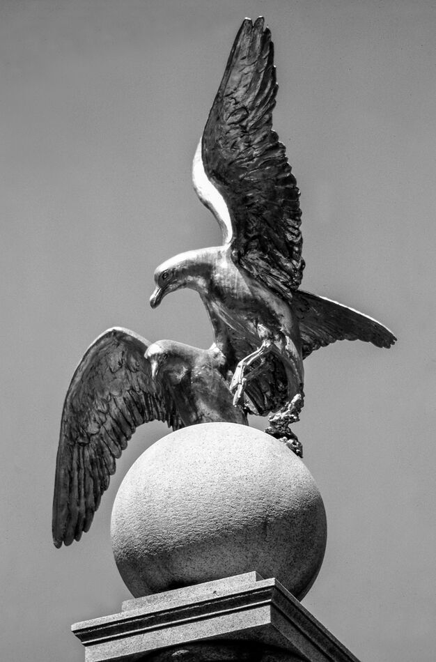 Utah Monument: Seagull Monument on Temple Square, Salt Lake City, Utah...