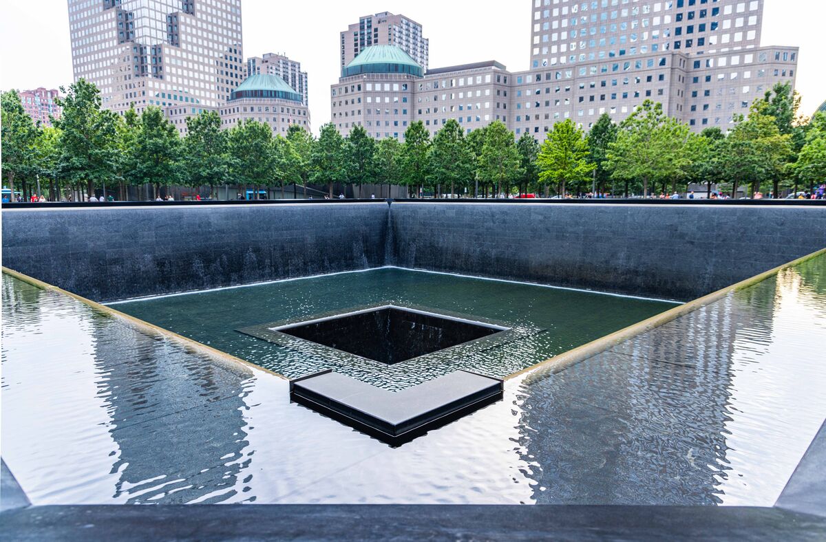 9/11 Reflecting Pools: It is such a solemn place for visitors.