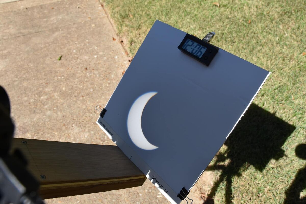 Another way to view a solar eclipse …: This Safe Solar Viewer is based ...