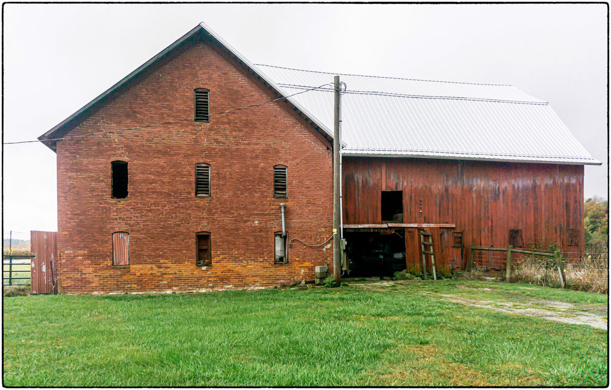 The '23 Barn Tour: Just east of Peru, Indiana. This was built as a ...