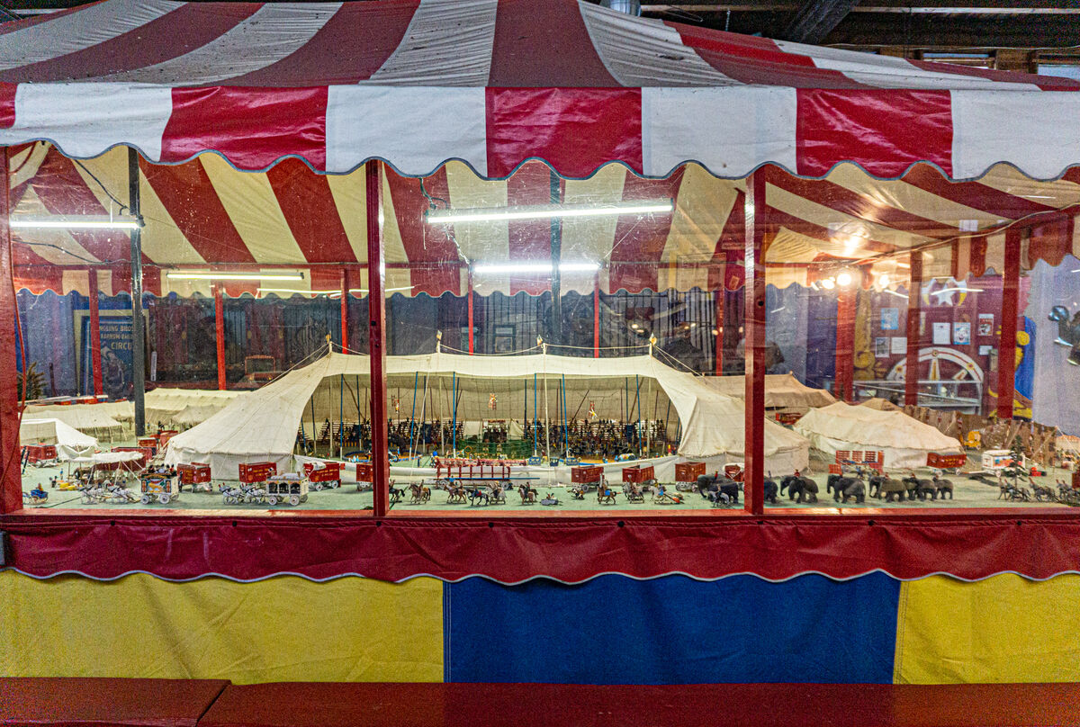 Exhibits in the Circus Barn: Headquarters for this year's Indiana Barn ...