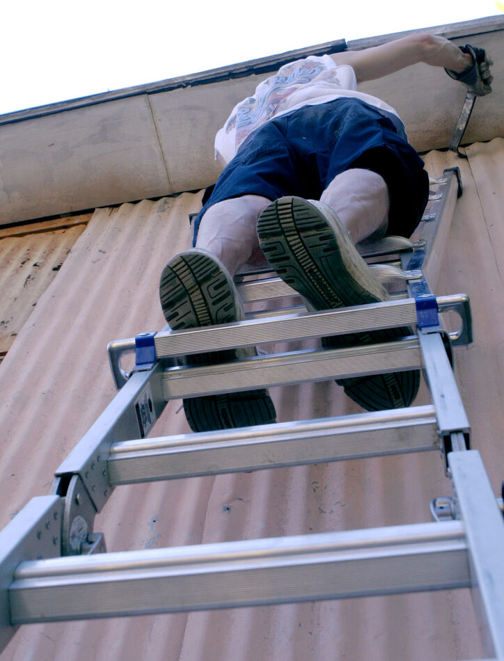 Solarium Construction, the next part in a series: Yes my friends ...