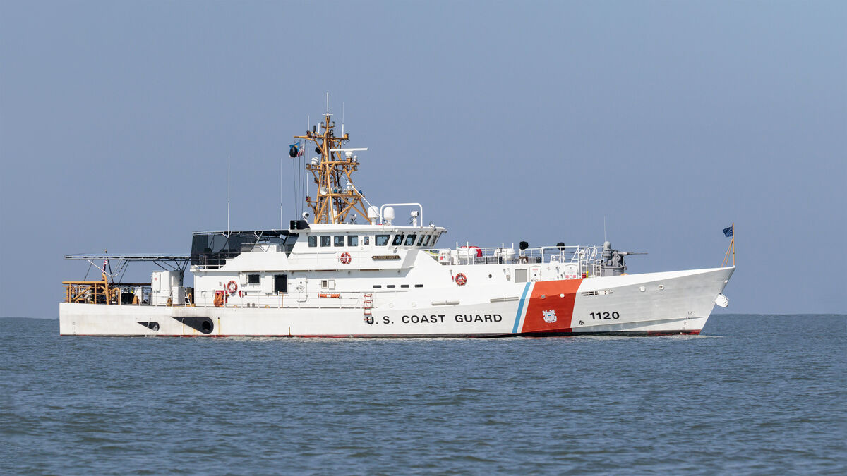 Coastguard in Delaware Bay: Every now and then this vessel , or another ...