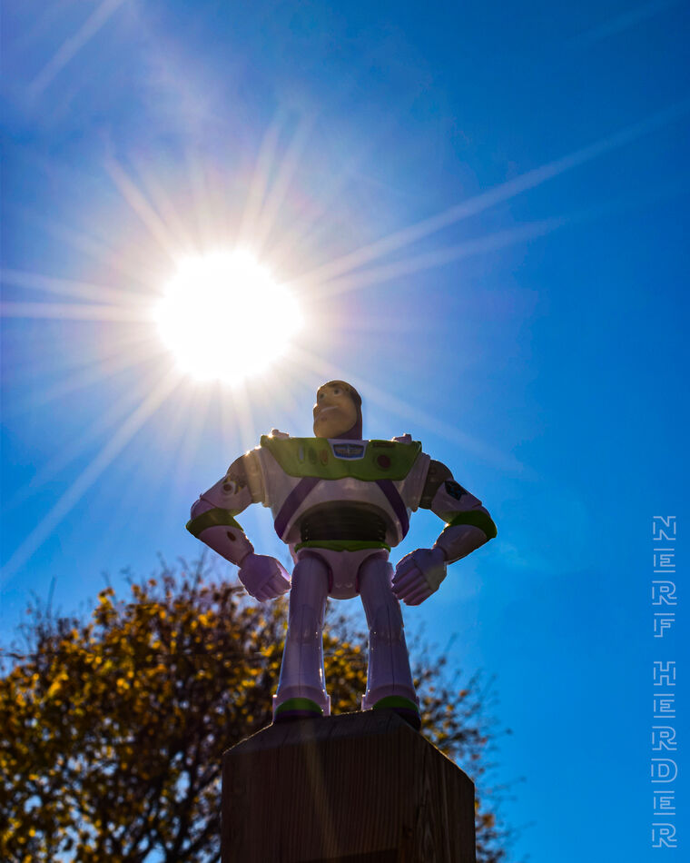No sign of intelligent life anywhere: Mattel Disney Pixar - Buzz ...