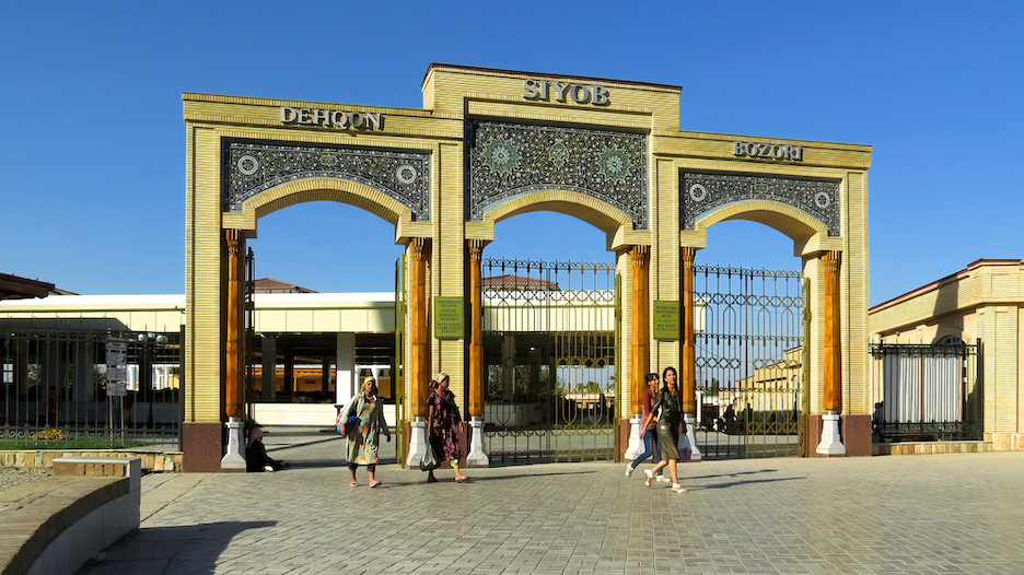 The Joy of Photographing Faces at Samarkand's Food Markets Part 1 of 4 ...
