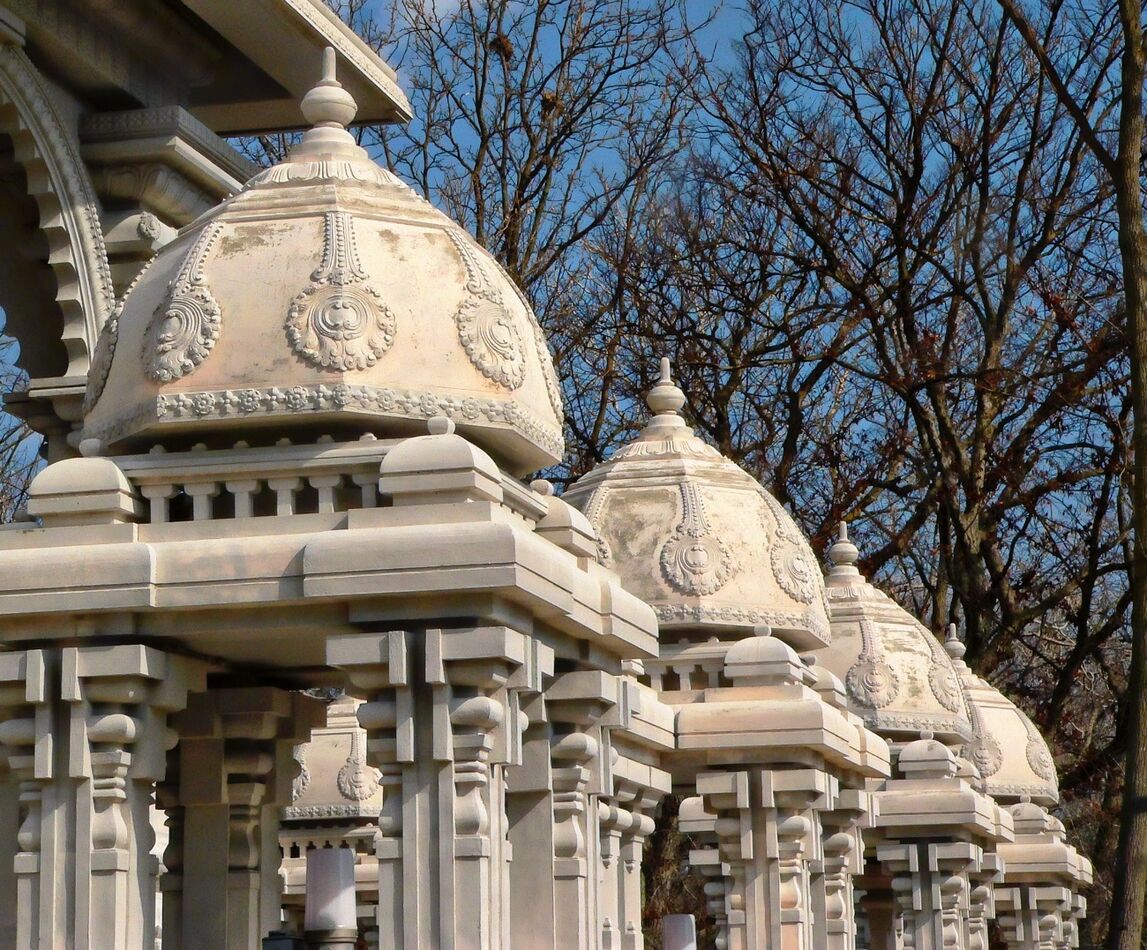 Hindu temple, Lemont, IL, 2: What a striking place - even in a 25-below ...