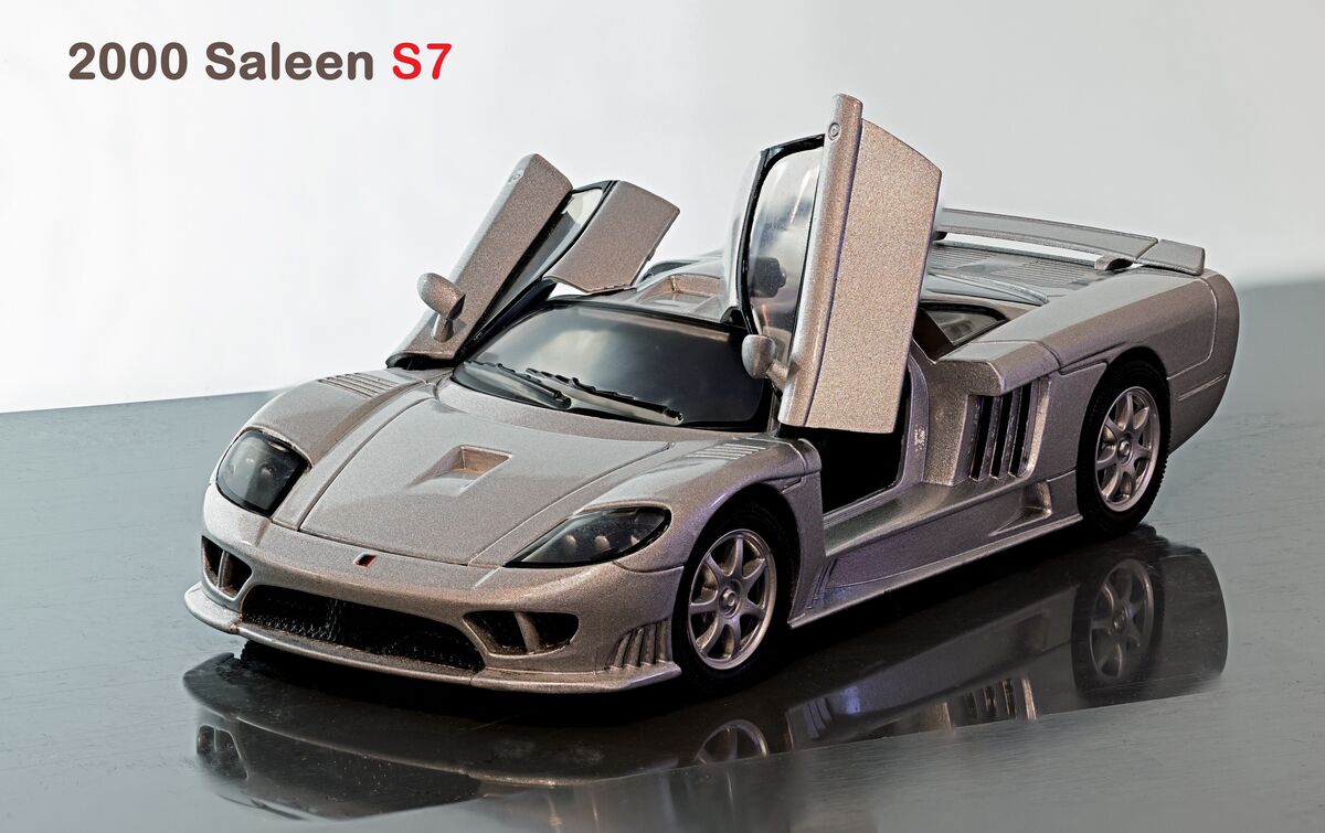 2000 Saleen S7: 1/24th scale diecast model. The real car cost around ...