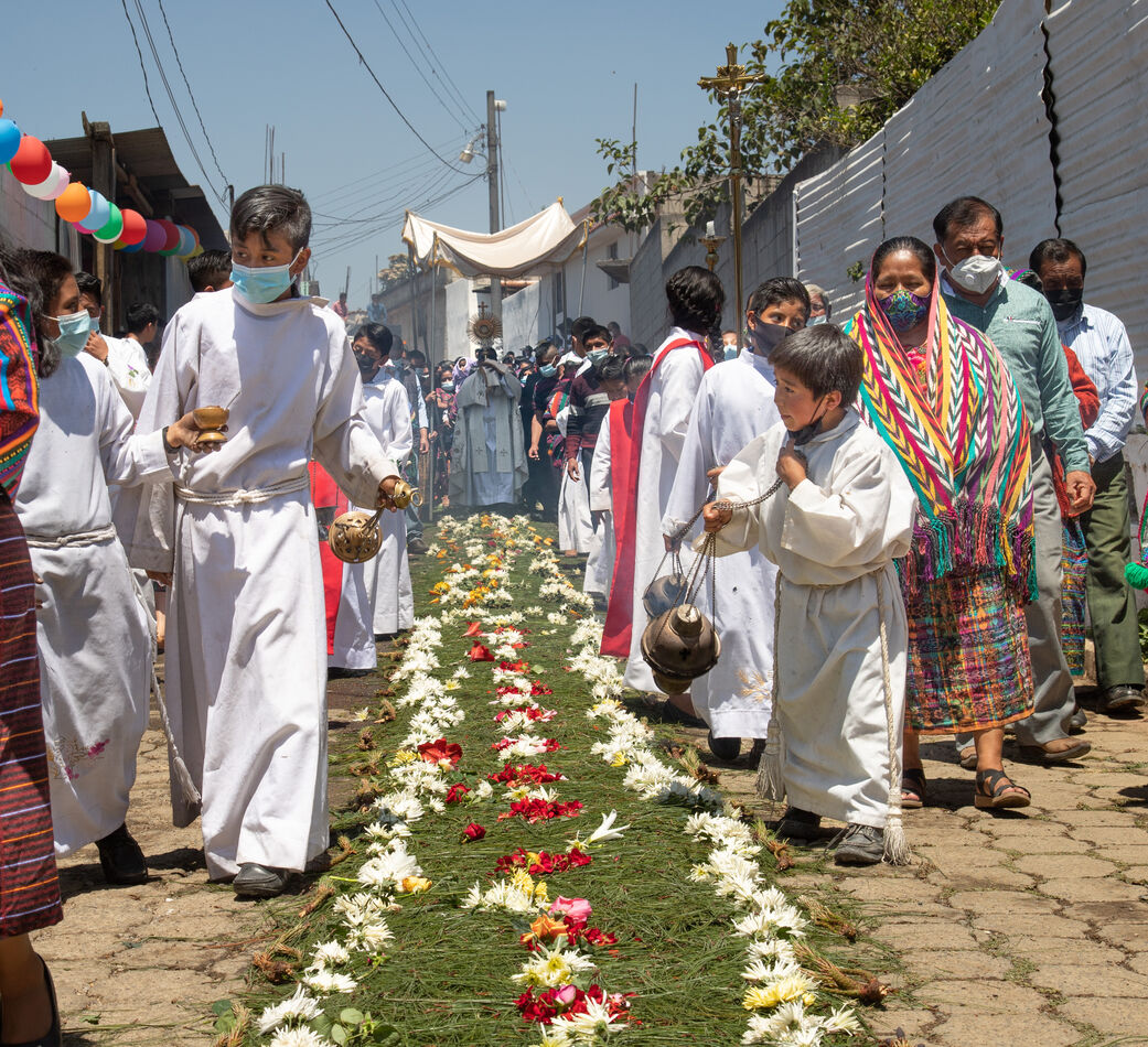 Guatemala Easter Parade: Local Easter Parade in Balanya, Guatemala last ...