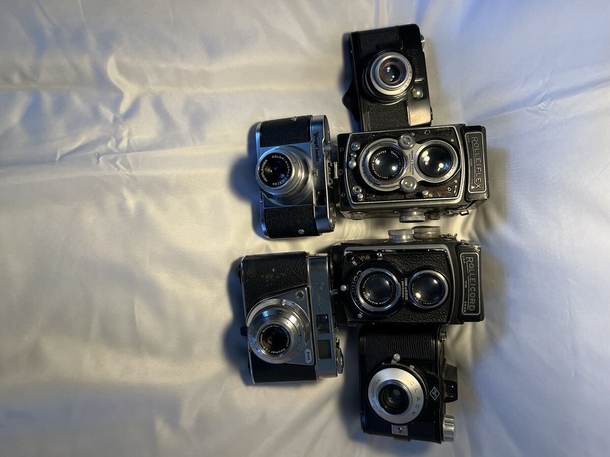 Lot of German Cameras: Rettinettei iA, Voigtlander Vito B, Beirette VSN ...