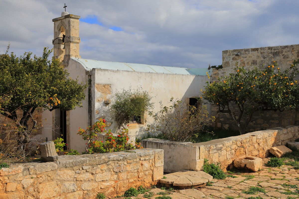 Chapel on the Hill Crete Greece.JPG: Chapel on the Hill Crete Greece.JPG...