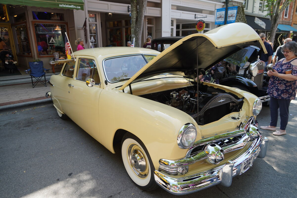 New Bern Car Show #5: Many have commented on the good quality of the ...
