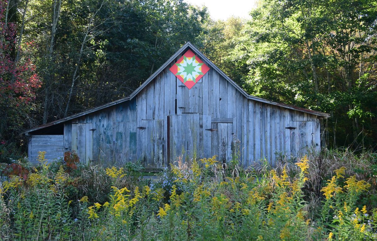 More Old Barns And Such: It Pays to dig deep, stuff is out there.