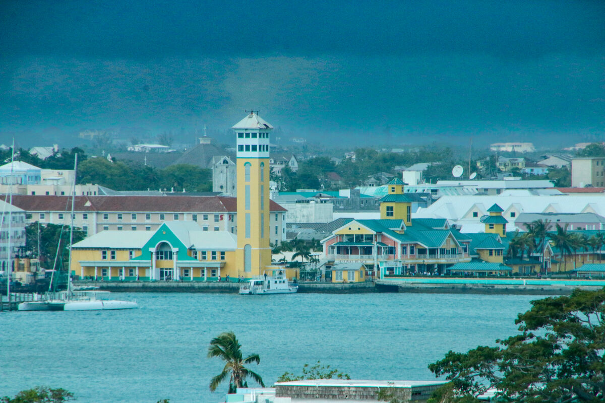 2016 Trip to Atlantis, Bahamas: In the middle of winter, with snow on ...