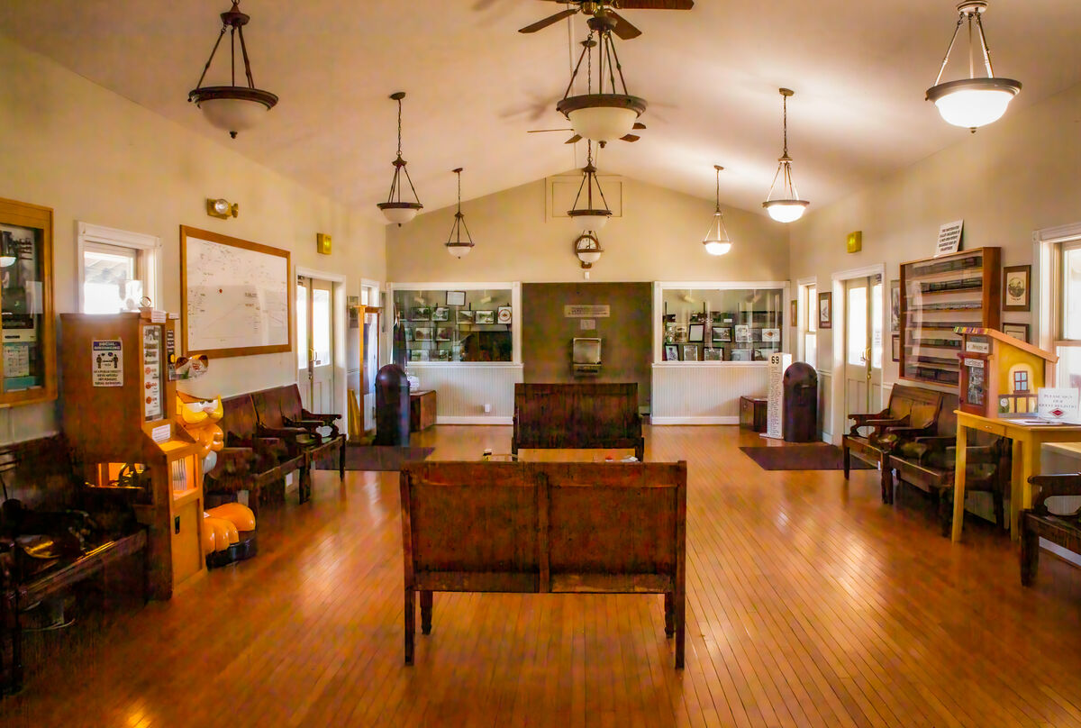 Whitewater Valley Railroad Museum: Interior view of yesterday's ...